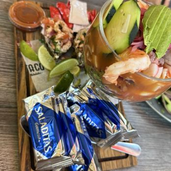 MR TACO - Updated December 2025 - 393 Photos & 548 Reviews - 2435 Main ...