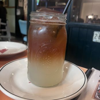 LUCILLE’S SMOKEHOUSE BAR-B-QUE - Updated December 2024 - 2461 Photos ...