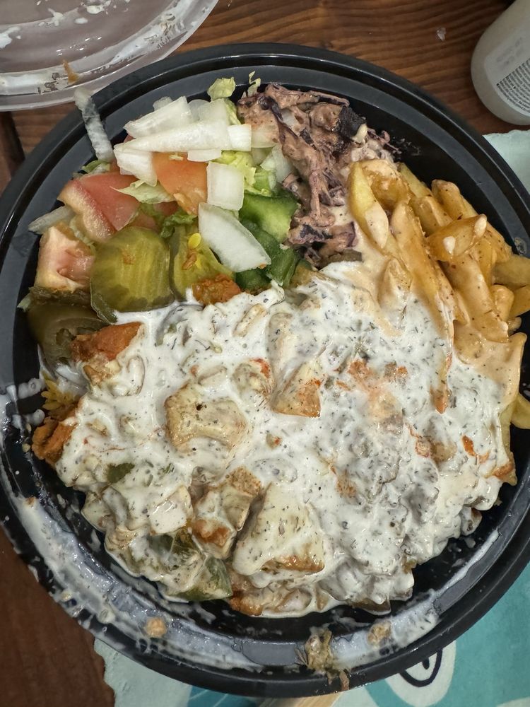 SHEEP’S HEAD HOT CHICKEN & GYROS - Updated July 2024 - 2536 86th St ...