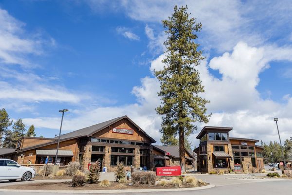SUNRIVER COUNTRY STORE - Updated June 2026 - 39 Photos & 67 Reviews ...
