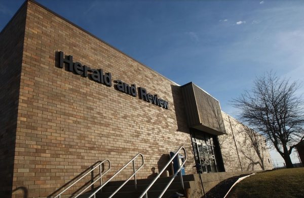 DECATUR HERALD AND REVIEW DAILY NEWSPAPER - Updated October 2025 - 225 ...