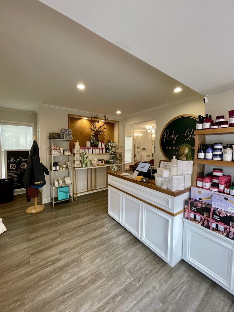 RUBY & CLOVER - Updated October 2025 - 25 Photos & 25 Reviews - 907 N ...