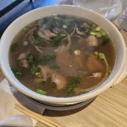 MAMA HONG’S VIETNAMESE KITCHEN - BURBANK - Updated September 2025 ...