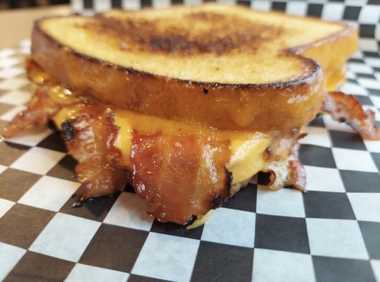 MAMA’S MOBILE TOASTED CHEESER - Updated July 2025 - 31 Photos - 2850 N ...