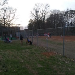 ALEXANDER GRAHAM MIDDLE SCHOOL - 1800 Runnymede Ln, Charlotte, NC - Yelp