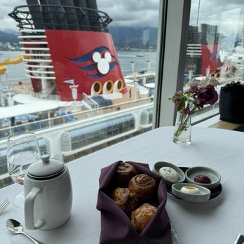 FIVE SAILS RESTAURANT - Updated March 2025 - 662 Photos & 224 Reviews ...