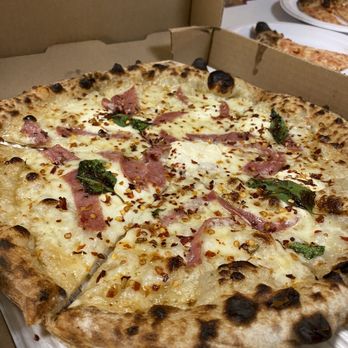 BENJI’S WOODFIRE PIZZA - Updated July 2024 - 261 Photos & 167 Reviews ...