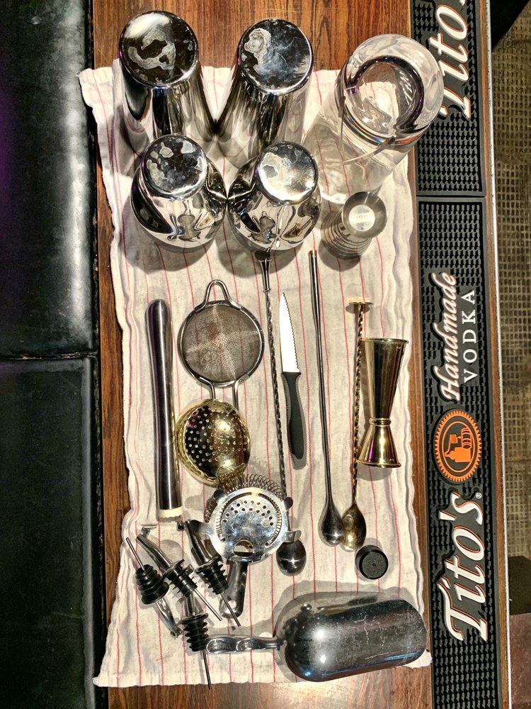 GOLD RAIL BAR - Updated May 2024 - 68 Photos & 55 Reviews - 1114 N ...