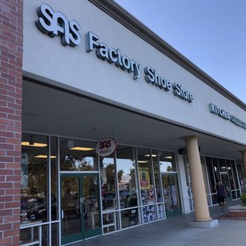 GILROY PREMIUM OUTLETS - Updated October 2025 - 239 Photos & 521 ...