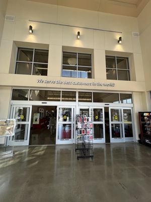 LOS ANGELES AIR FORCE BASE - Updated October 2025 - 21 Photos & 28 ...