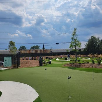 OAKLEY GREENS - Updated March 2025 - 90 Photos & 35 Reviews - 3065 ...