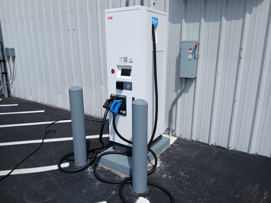 HAWK AUTO PERU - Updated January 2026 - 17 Photos - 3675 Frontage Rd ...