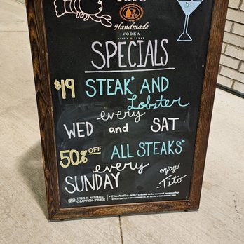 RUSTIC HOUSE SUMMERLIN SOUTH - Updated May 2025 - 131 Photos & 102 ...