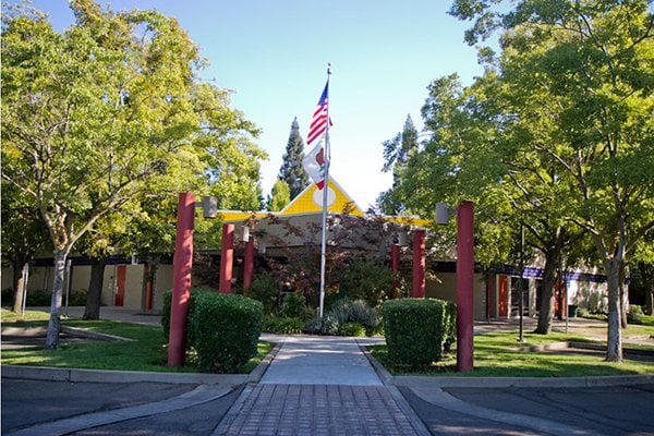 SACRAMENTO PUBLIC LIBRARY - COLONIAL HEIGHTS - Updated October 2025 ...