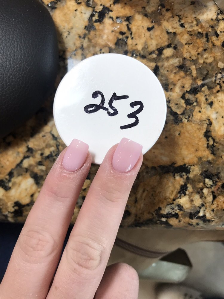 GRANDLUX NAIL SALON - 102 Photos & 40 Reviews - Nail Salons - 4701 S ...