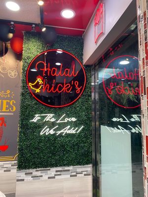 HALAL CHICKS - Updated October 2025 - 34 Photos & 36 Reviews - 3878 ...