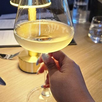 PERLA OYSTER BAR AND GRILL - Updated January 2026 - 106 Photos & 33 ...