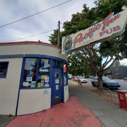 PACIFIC INN PUB - Updated January 2025 - 233 Photos & 437 Reviews ...