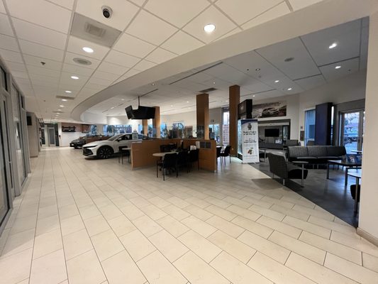 TOYOTA OF HEMET - Updated October 2025 - 39 Photos & 49 Reviews - 350 ...