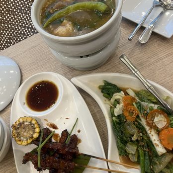 MESA FILIPINO MODERNE - Updated December 2025 - 203 Photos & 60 Reviews ...