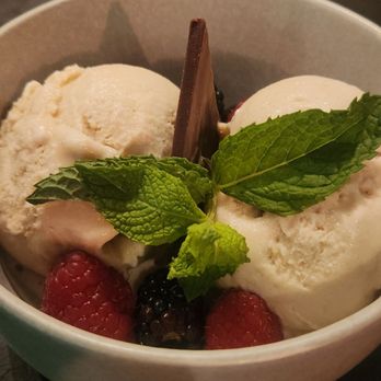 THE THREE STAGS IRISH PUB & RESTAURANT - Updated June 2025 - 143 Photos ...