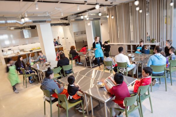 JUNIOR CHEFS KITCHEN - Updated October 2025 - 2448 N Lincoln Ave ...