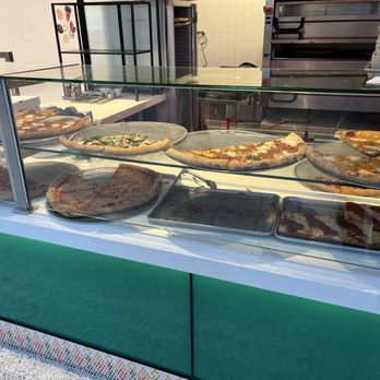 DANNY BOY’S FAMOUS ORIGINAL PIZZERIA - Updated May 2024 - 311 Photos ...