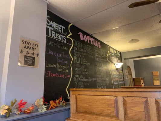 LT EVANS EATERY & DRAFTHOUSE - Updated September 2024 - 78 Photos & 72 ...