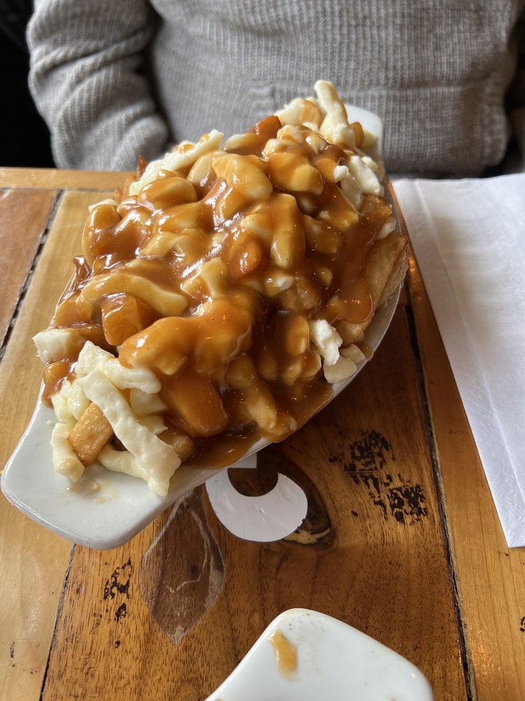 MONTRÉAL POUTINE - Updated July 2025 - 334 Photos & 273 Reviews - 181 ...