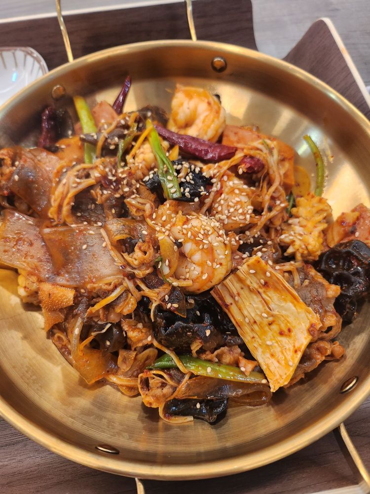 MALA MINI - 138 W Central Blvd, Palisades Park, New Jersey - Hot Pot ...