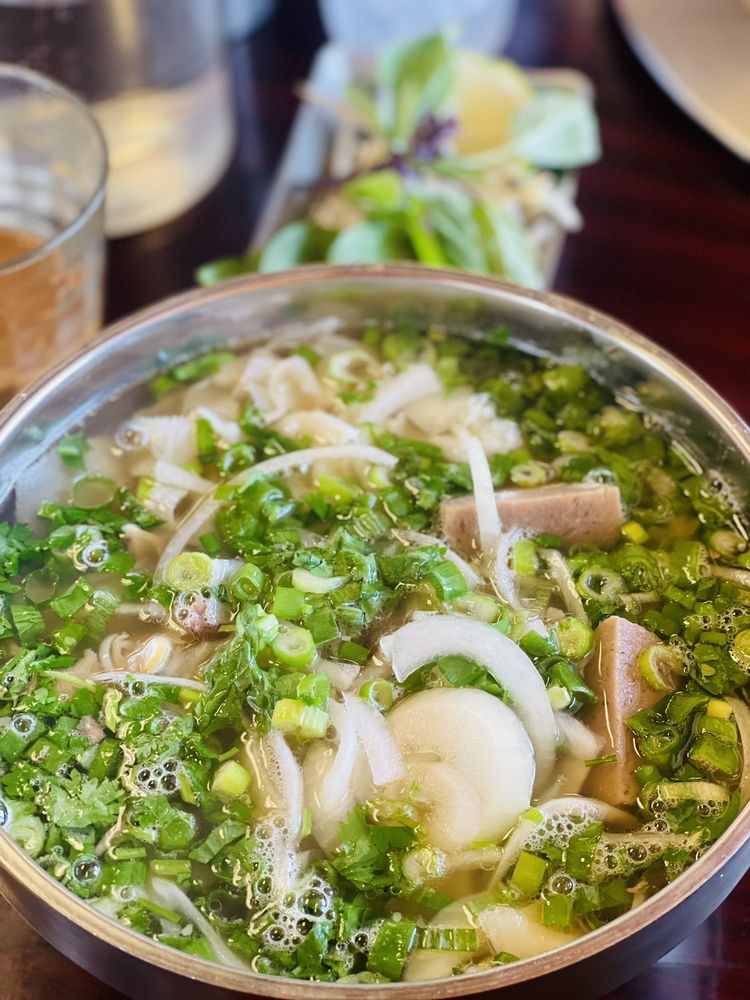 THE PHO - Updated August 2025 - 204 Photos & 192 Reviews - 21520 Bear ...