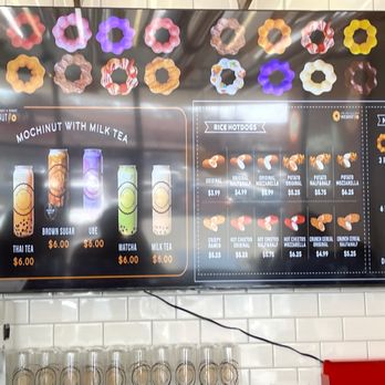 MOCHINUT - Updated December 2025 - 44 Photos & 21 Reviews - 3206 W Lake ...