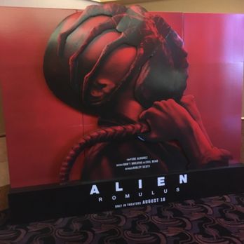 REGAL RIVERSIDE PLAZA - Updated May 2025 - 272 Photos & 324 Reviews ...