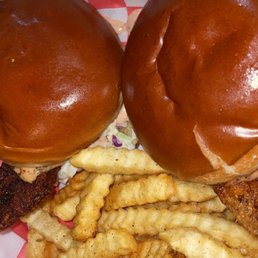 MAIN BIRD HOT CHICKEN - MONTROSE - Updated July 2025 - 317 Photos & 332 ...