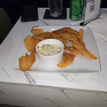 SWIGZZ RESTAURANT AND LOUNGE - Updated September 2025 - 68 Photos & 31 ...