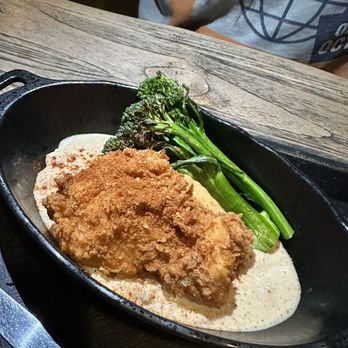 DOCKING BAY 7 FOOD AND CARGO - Updated April 2024 - 1251 Photos & 337 ...