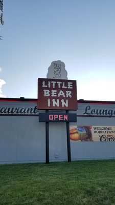 LITTLE BEAR INN - Updated June 2024 - 18 Photos & 65 Reviews - 1700 I ...