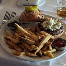 JAKE’S GRILL - Updated January 2026 - 962 Photos & 966 Reviews - 611 SW ...