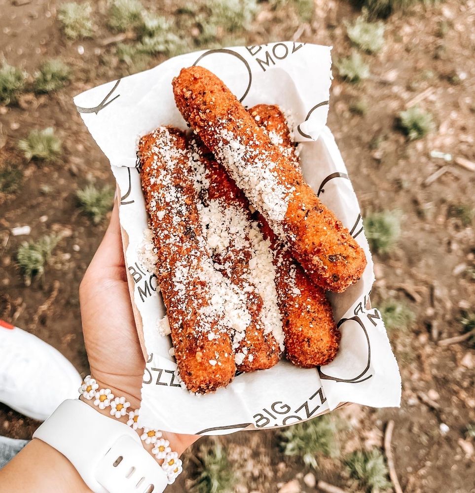 BIG MOZZ - Updated July 2025 - 83 Photos & 64 Reviews - 90 Kent Ave ...