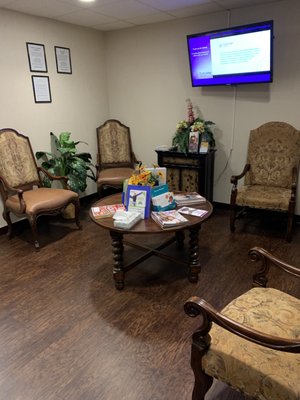 ELIZABETH SAMUEL, MD - Updated December 2025 - 15 Reviews - 4325 N ...