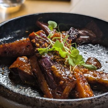 ULTRA - Updated December 2025 - 115 Photos & 16 Reviews - 12 St Clair ...