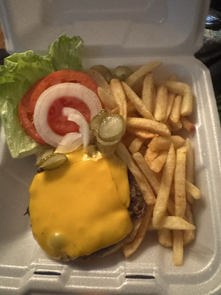 BUSY BEE DINER - Updated July 2025 - 29 Photos & 13 Reviews - 2552 ...