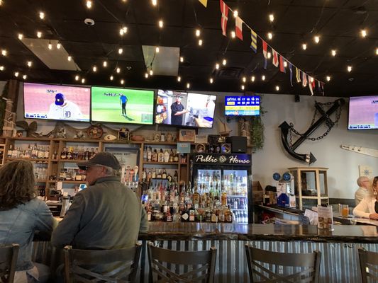 THE ANCHOR POINT BISTRO - Updated May 2025 - 184 Photos & 70 Reviews ...