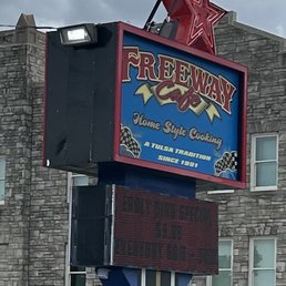 FREEWAY CAFE - Updated July 2025 - 95 Photos & 80 Reviews - 1547 E 3rd ...