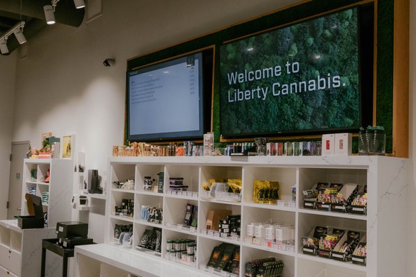 LIBERTY CANNABIS DISPENSARY MADISON HEIGHTS - Updated May 2025 - 105 Photos & 17 Reviews - 29600 ...