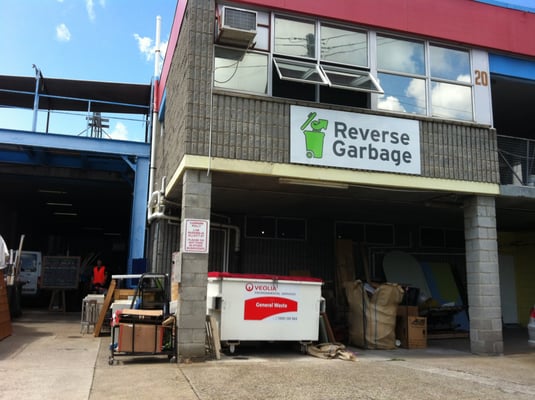 REVERSE GARBAGE QUEENSLAND CO-OP LTD - Updated December 2025 - 15 Photos - 20 Burke St ...