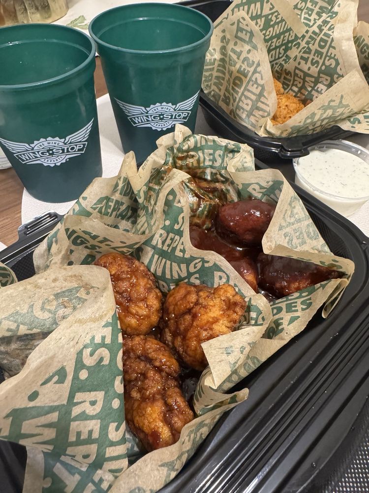 WINGSTOP - Updated October 2025 - 39252 Winchester Rd, Murrieta ...