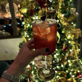 360 WESTPORT - Updated June 2025 - 312 Photos & 83 Reviews - 111 W Port ...