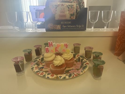 PRO CAKES - Updated July 2024 - 32 Photos & 38 Reviews - 3737 Branch ...