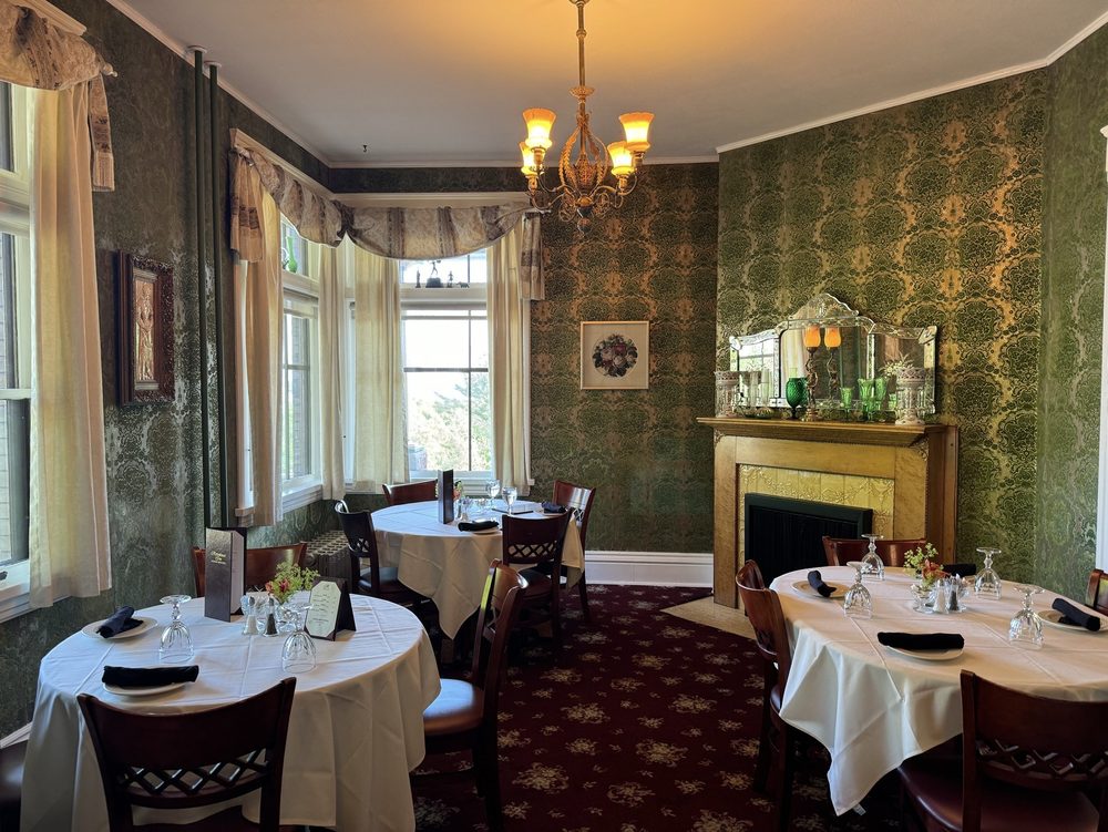 OLD RITTENHOUSE INN - Updated July 2025 - 116 Photos & 65 Reviews - 301 ...